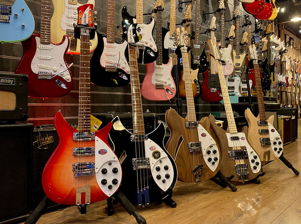London’s guitar & piano shop in Denmark Street – Rose-Morris