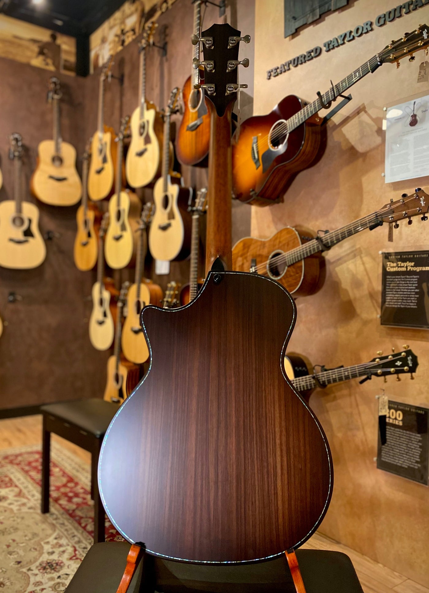 Taylor Guitars – Rose-Morris