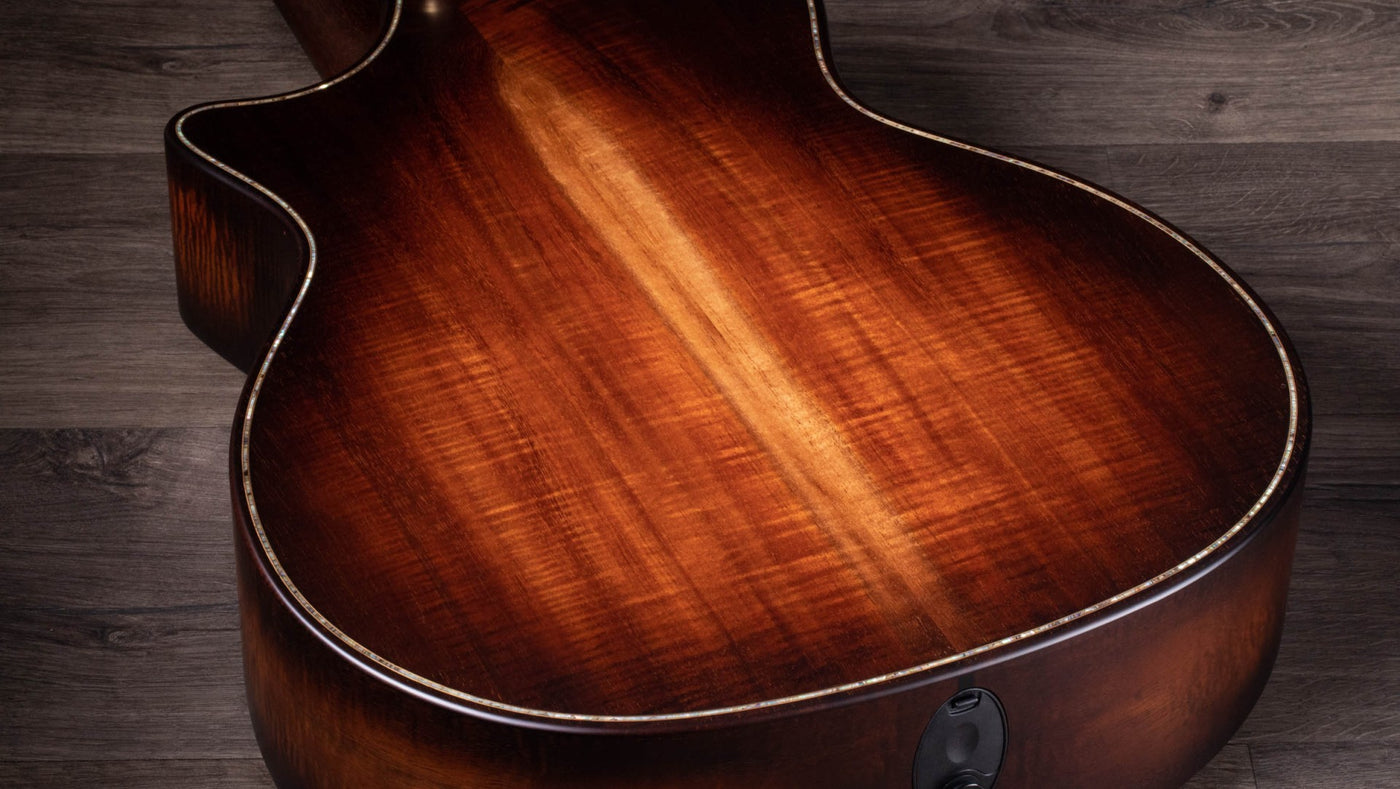Taylor Guitars – Rose-Morris